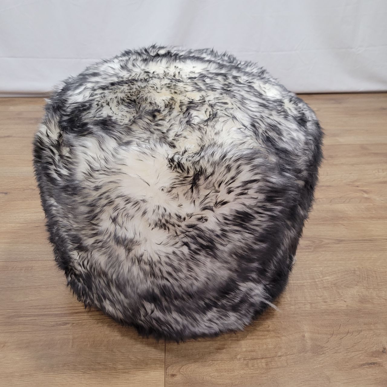 Sheepskin Pouffe: Bowron