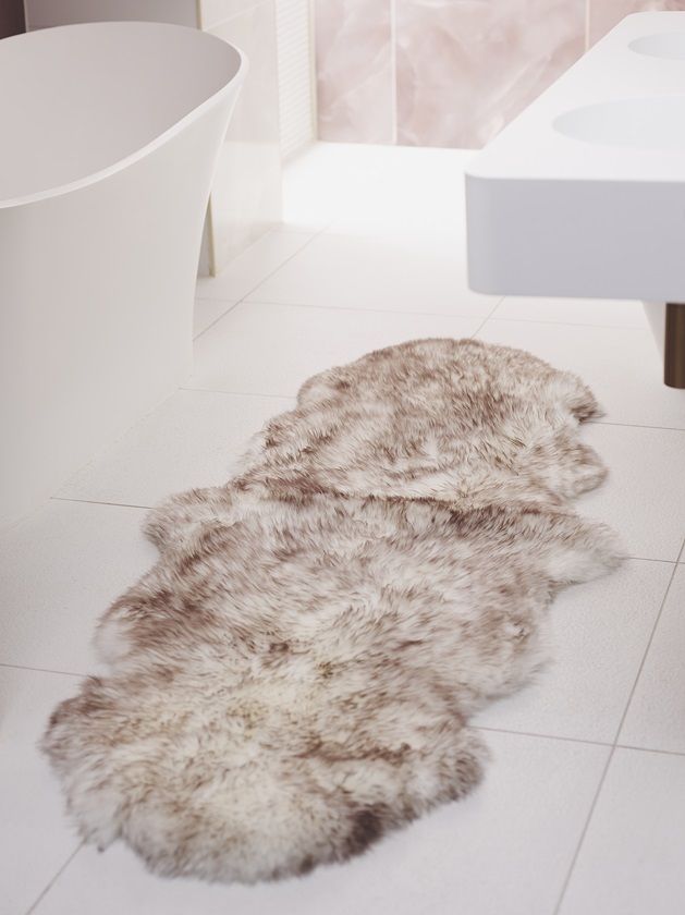 Wolf Tip 2 piece - Gold Star rug: Bowron